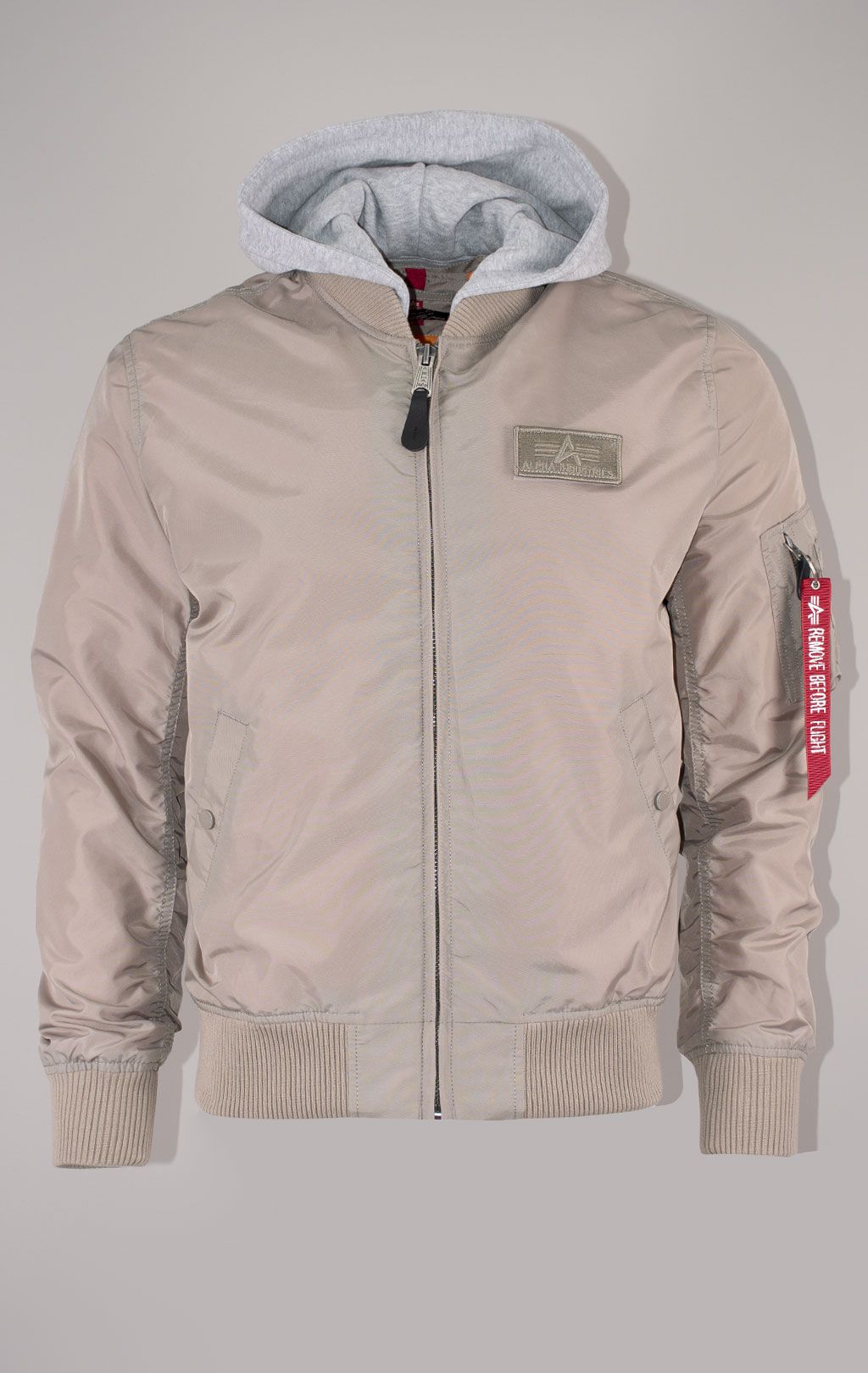 Бомберы Alpha Industries в Москве, купить мужские куртки Alpha Industries