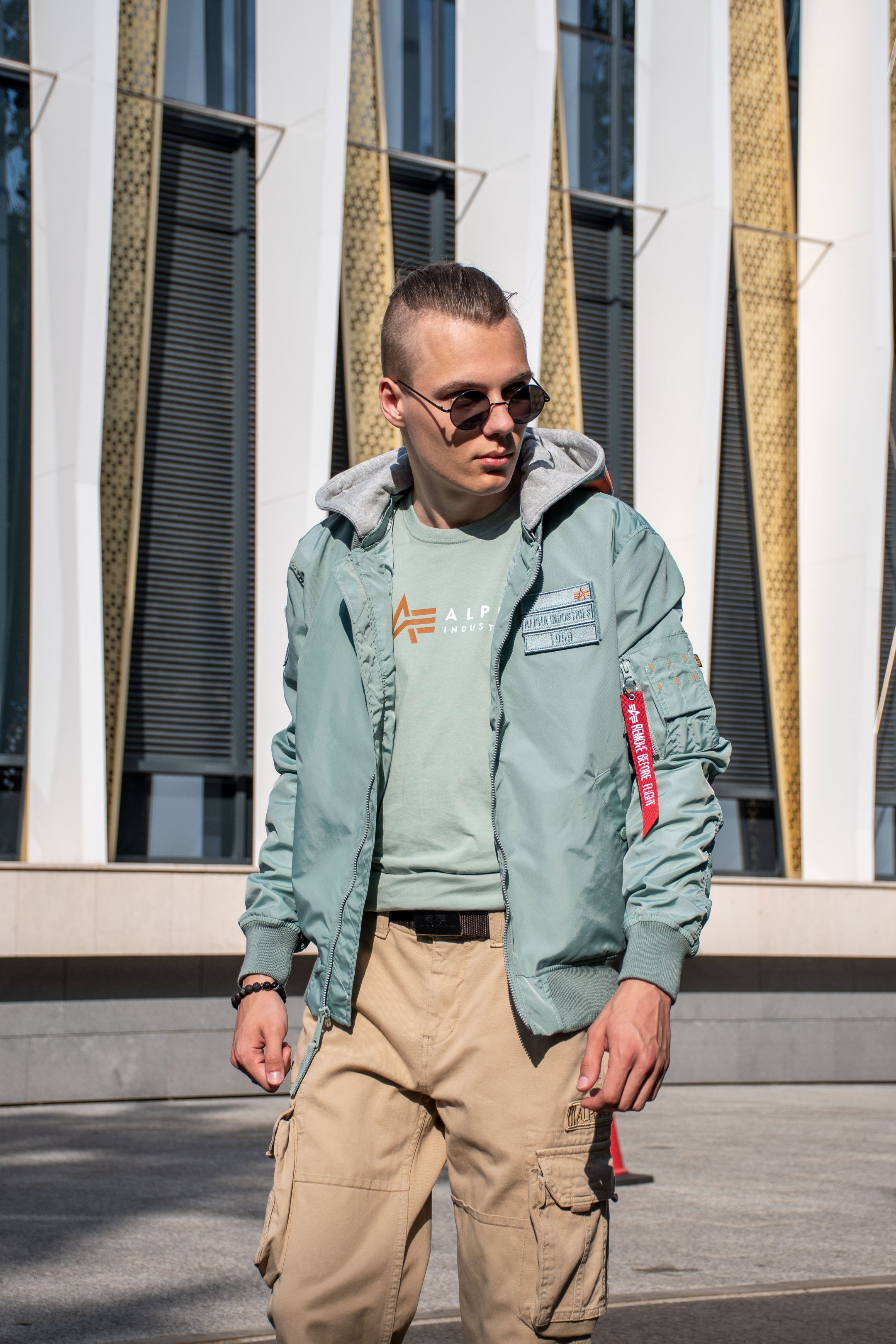Бомберы Alpha Industries в Москве, купить мужские куртки Alpha Industries