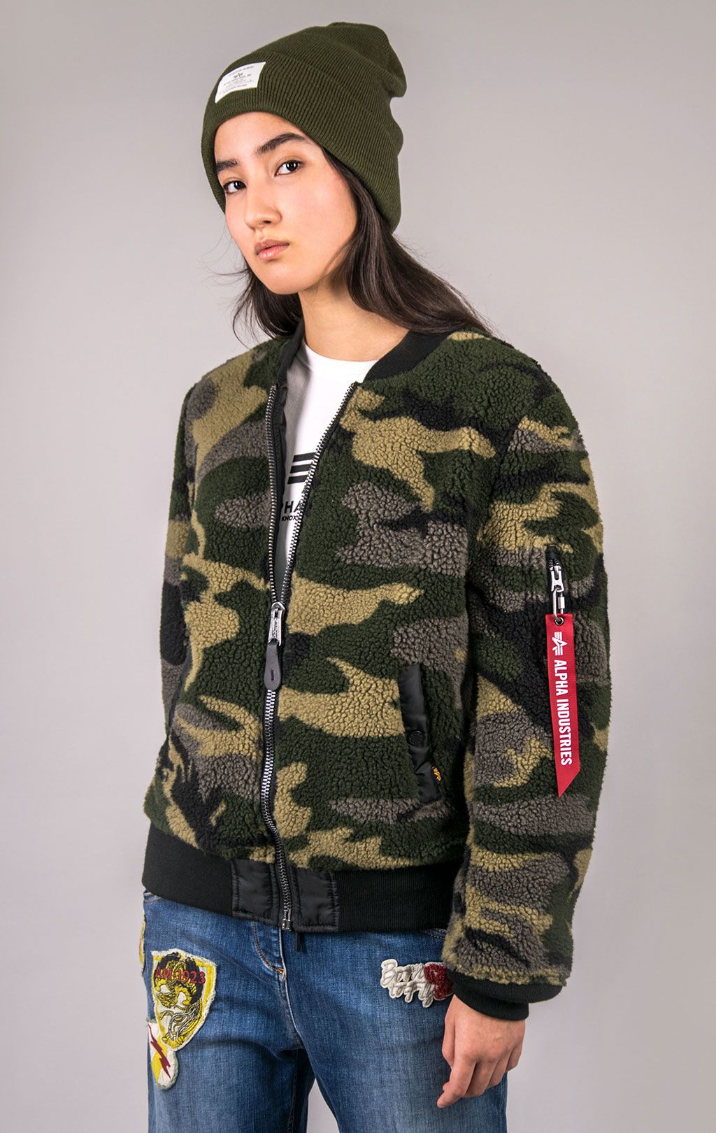 Бомберы Alpha Industries в Москве, купить мужские куртки Alpha Industries
