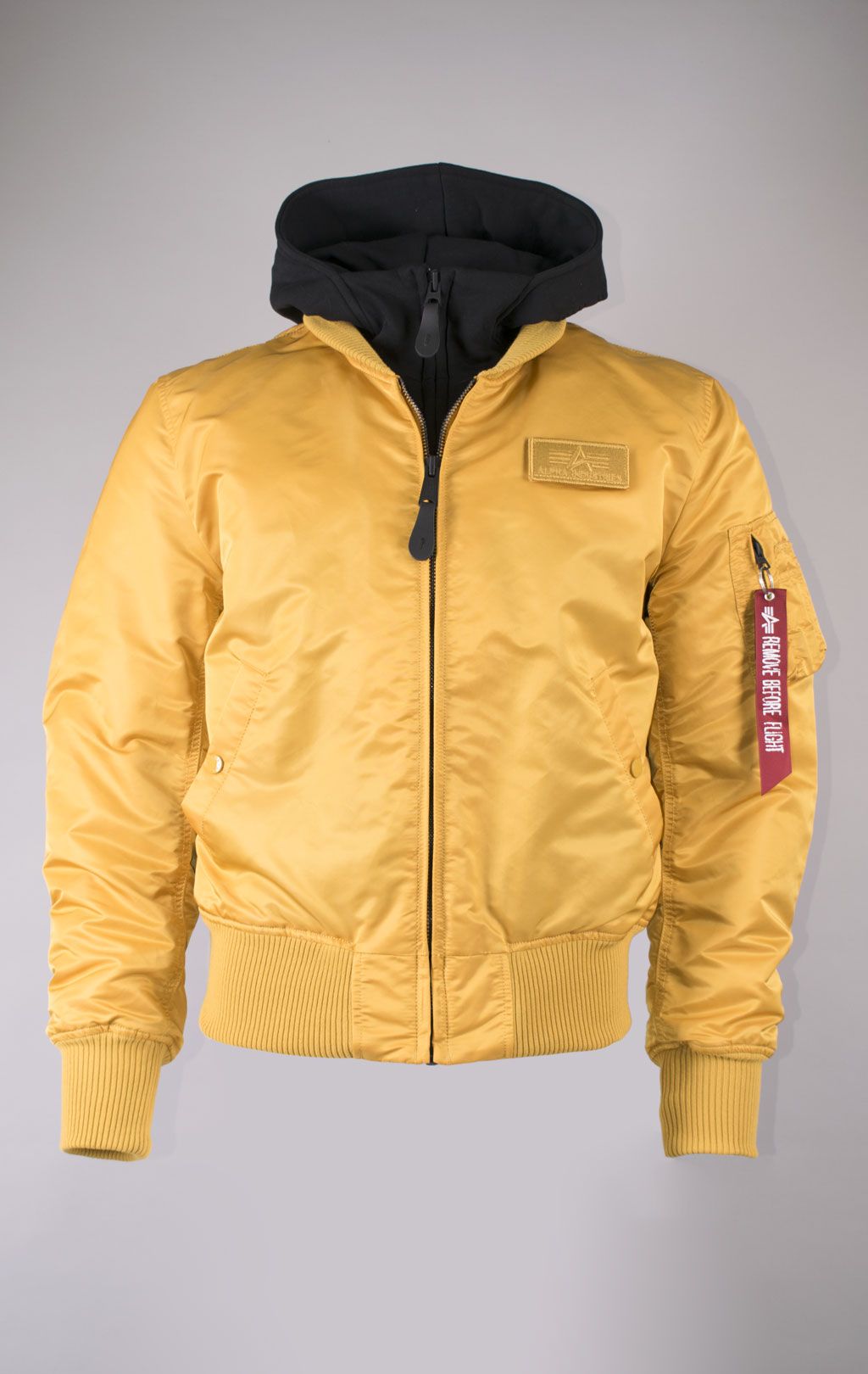 Бомберы Alpha Industries в Москве, купить мужские куртки Alpha Industries